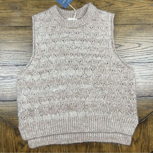 Universal Thread | Sweaters | Universalthread Knit Sweater Vest | Poshmark